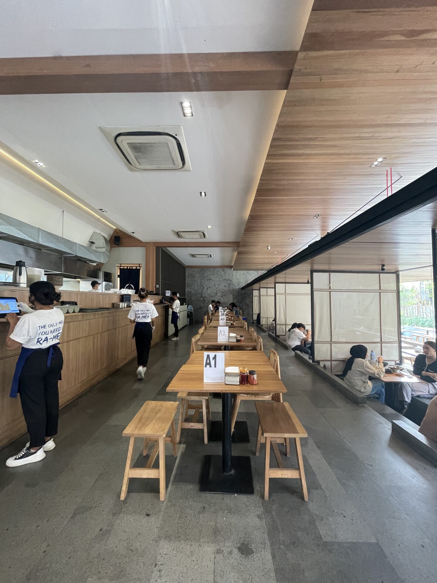 ICHISAN RAMEN – Cafe Ramen Estetik Dengan Ramen Kepiting Unik! - Ramen Map